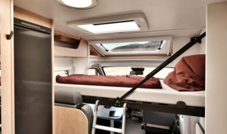 Sunlight-camper krijgt een hefbed uit de wand in plaats van plafond ...